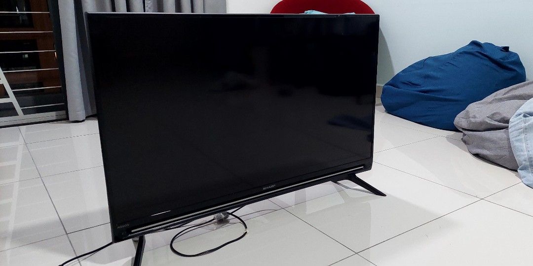 Sharp LED TV 40 inch, TV & Home Appliances, TV & Entertainment, TV on ...