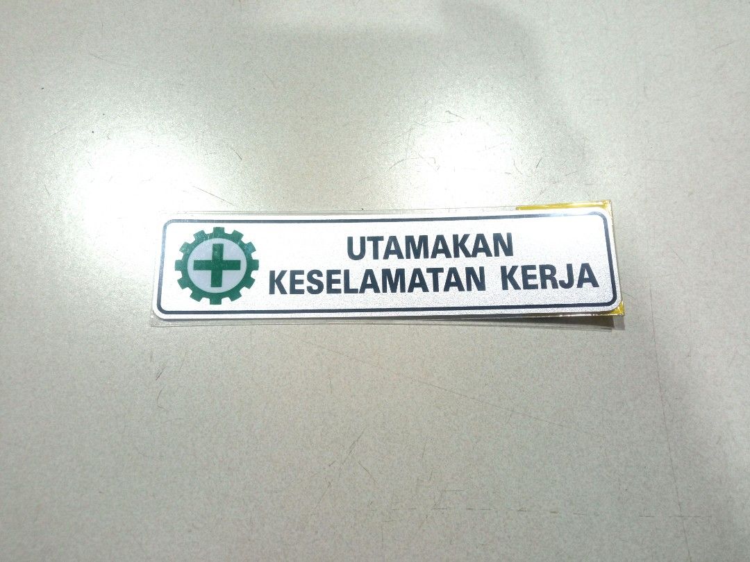 Stiker Pintu / Door Sticker, Perabotan Rumah di Carousell