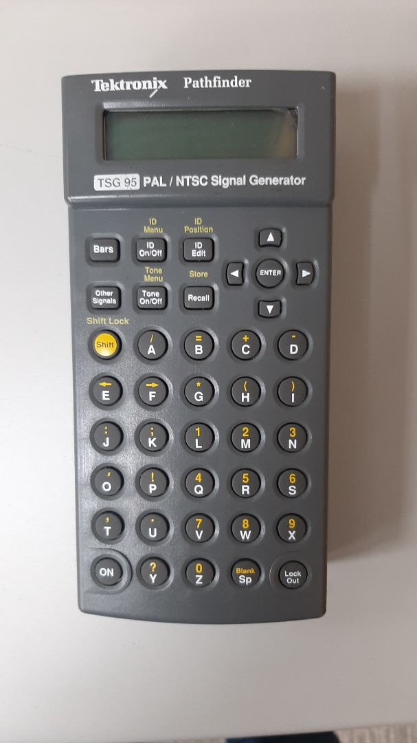 Tektronix Pathfinder TSG 95 PAL NTSC Signal Generator (信號產生器), 哩哩扣扣, 其他 ...