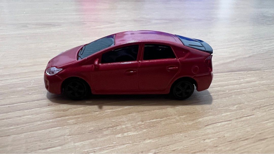 Toyota Prius diecast plastic RM10, Hobbies & Toys, Toys & Games on ...