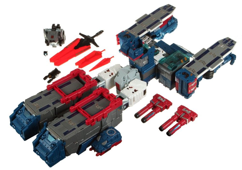 Transformers Titan Return Titan Class Fortress Maximus, Hobbies & Toys ...