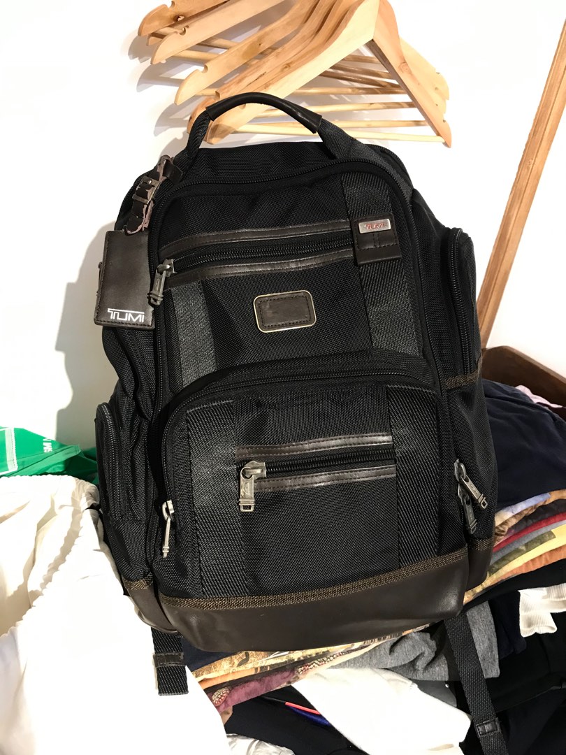 TUMI MEM KINGSVILLE DELUXE, Men's Fashion, Bags, Backpacks on Carousell