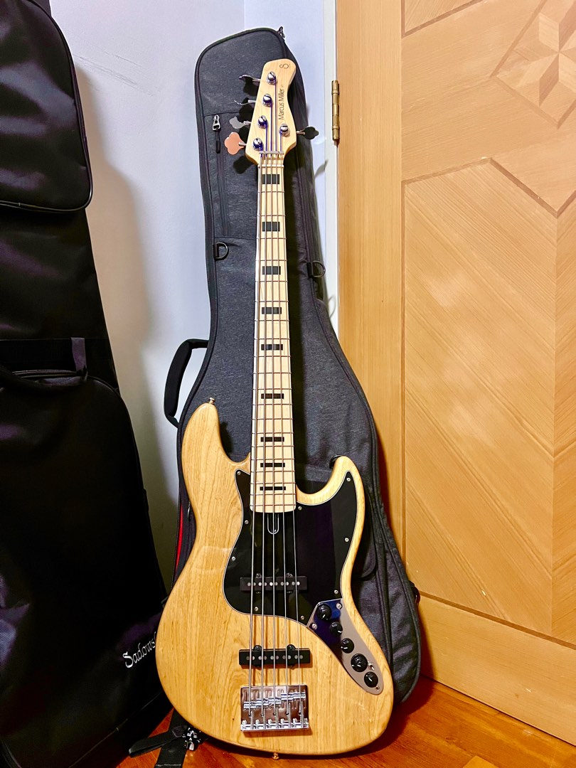 Bass Guitar - 5 String Sire Marcus Miller V7, Hobbies & Toys, Music ...
