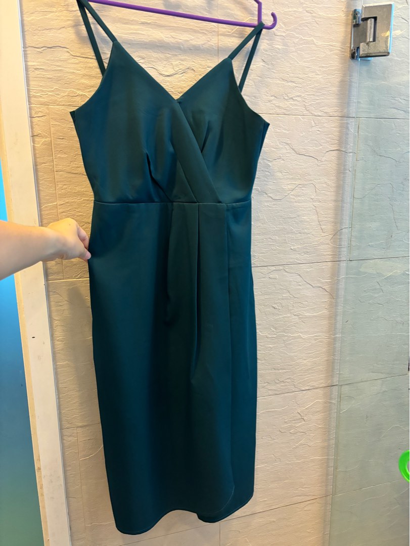 Deep green dress, Women's Fashion, Dresses & Sets, Dresses on Carousell