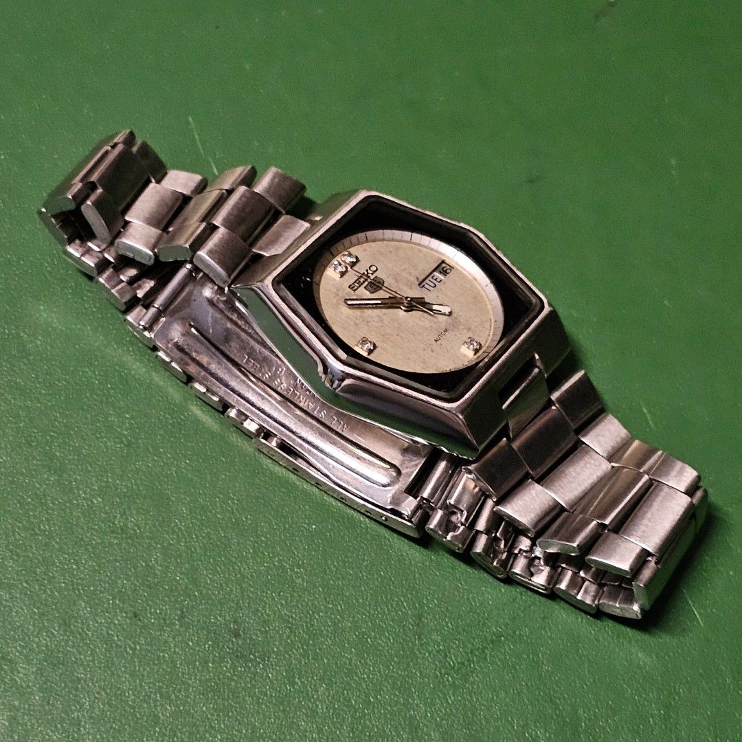 Hexagon Seiko 5 Automatic watch, Men's Fashion, Watches & Accessories ...