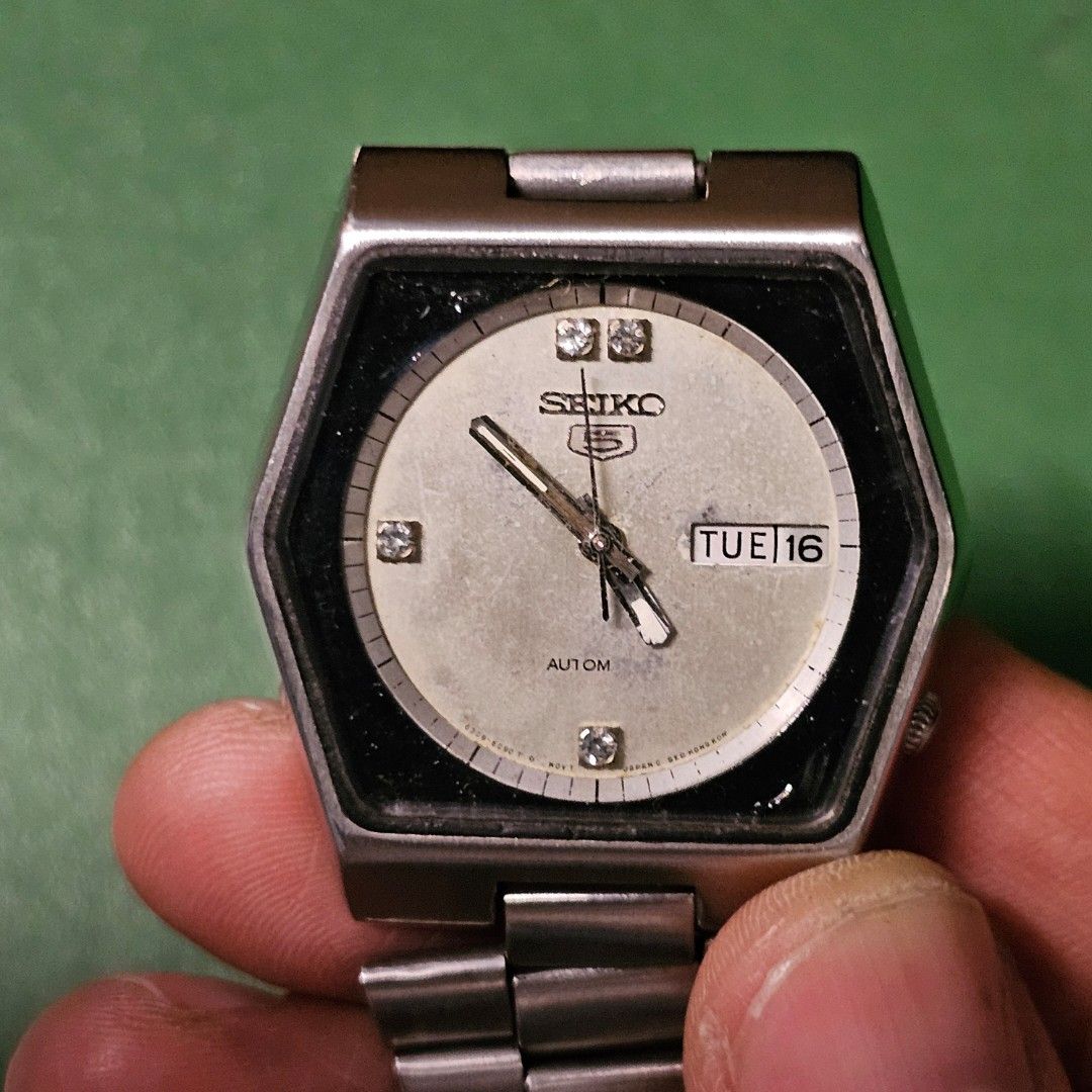 Hexagon Seiko 5 Automatic watch, Men's Fashion, Watches & Accessories ...