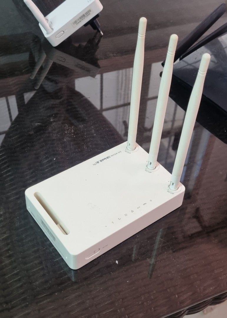 ipTIME N704-V3 Router, Computers & Tech, Parts & Accessories, Networking on Carousell