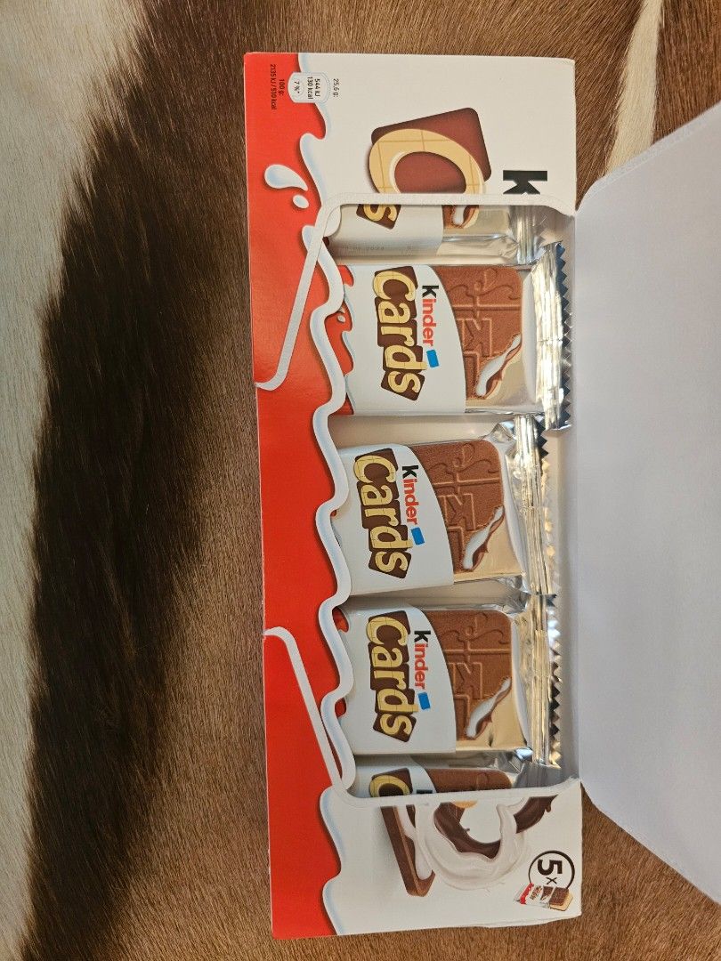 Kinder Cards Chocolate, Food & Drinks, Packaged & Instant Food on Carousell