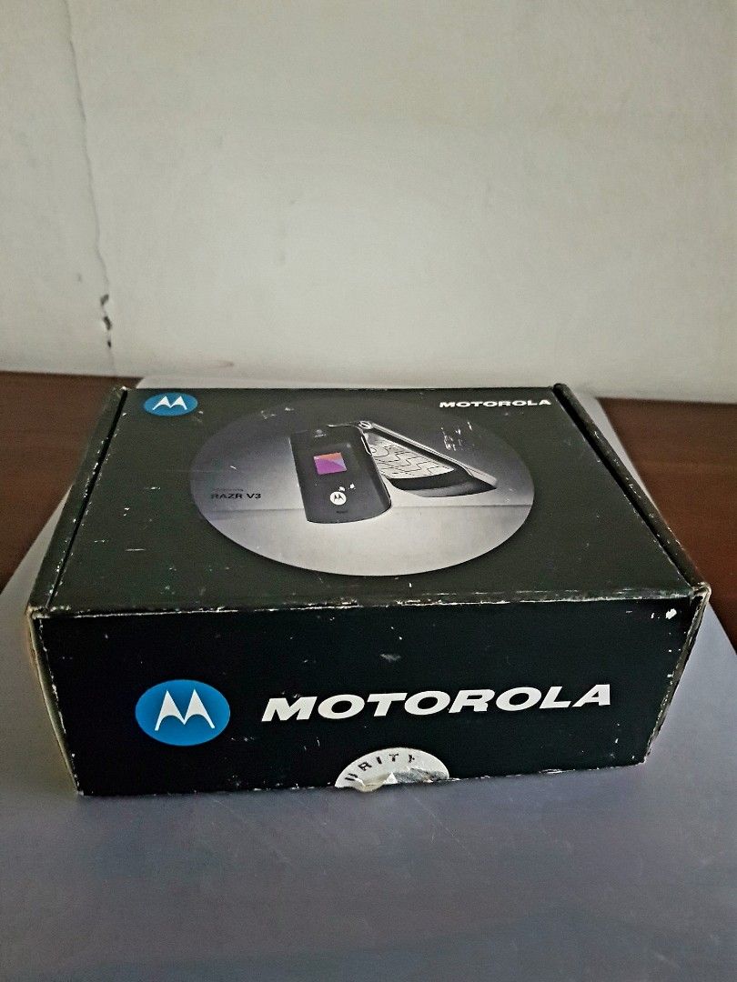 motorola v3 ...oldies phone..., Mobile Phones & Gadgets, Mobile Phones ...