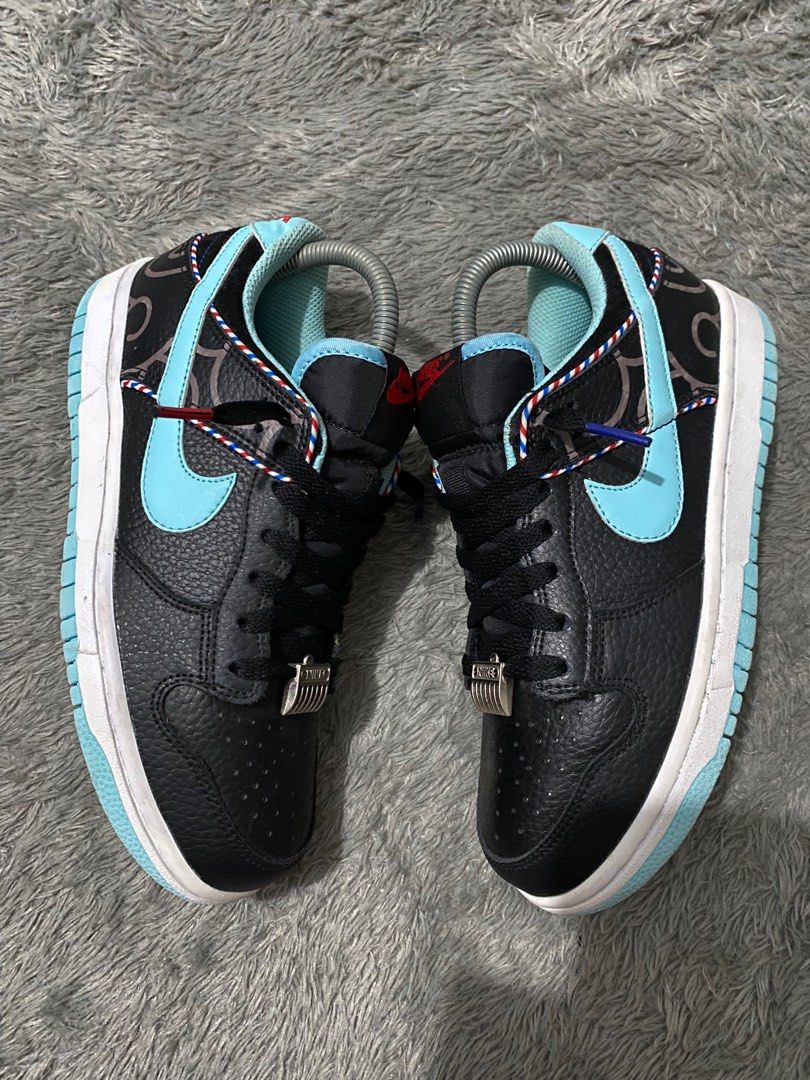Nike sb dunk low X Barber shop, Fesyen Pria, Sepatu , Sneakers di Carousell