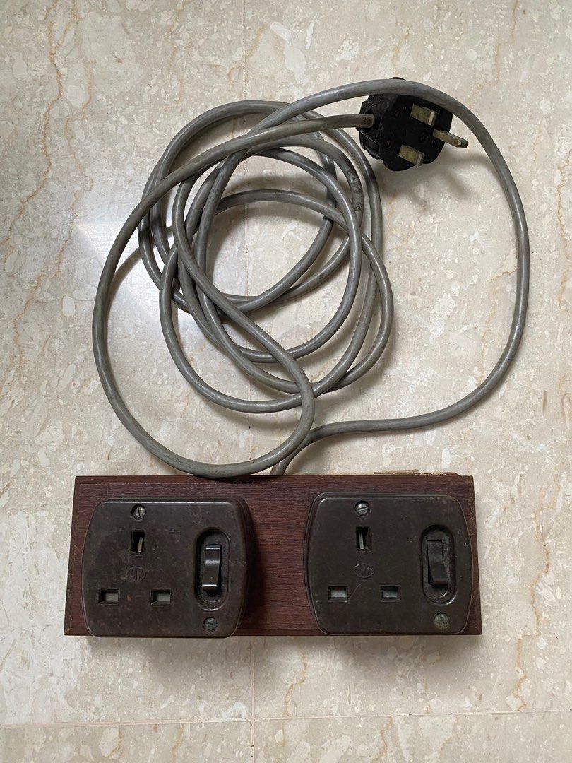 RARE vintage MK double power socket, Hobbies & Toys, Memorabilia ...