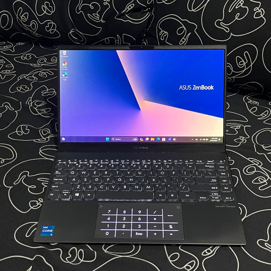Rush! ASUS ZenBook OLED i5 11th GEN 8GB RAM 512GB SSD Numeric Touchpad ...