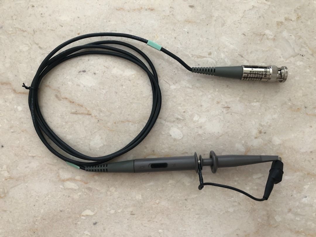 Tektronix P2200 or P2220 200MHz Passive 1x/10x Voltage Probe, Computers ...