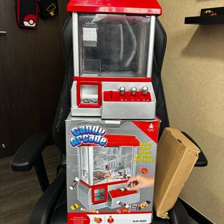 Claw Machine Token * Plastic coins for Claw Machine * Capsules for Claw ...