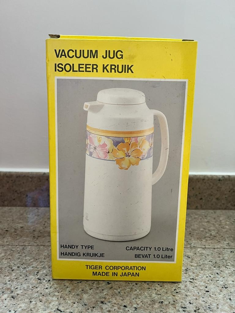 Vacuum Flask (Made in Japan), Furniture & Home Living, Kitchenware ...
