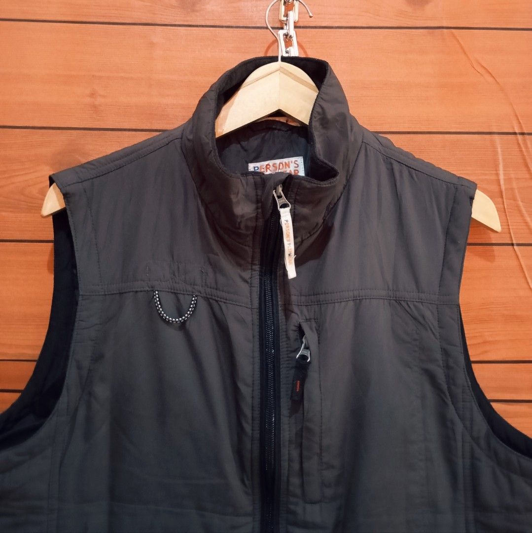 Vest Second Person's Flip Wear, Fesyen Pria, Pakaian , Atasan di Carousell