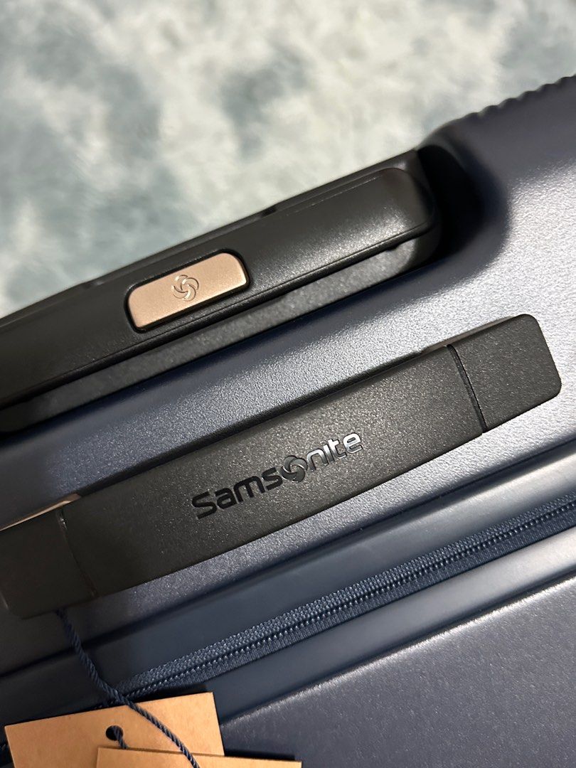 BN Samsonite Choca spinner 25”, Hobbies & Toys, Travel, Luggage on ...