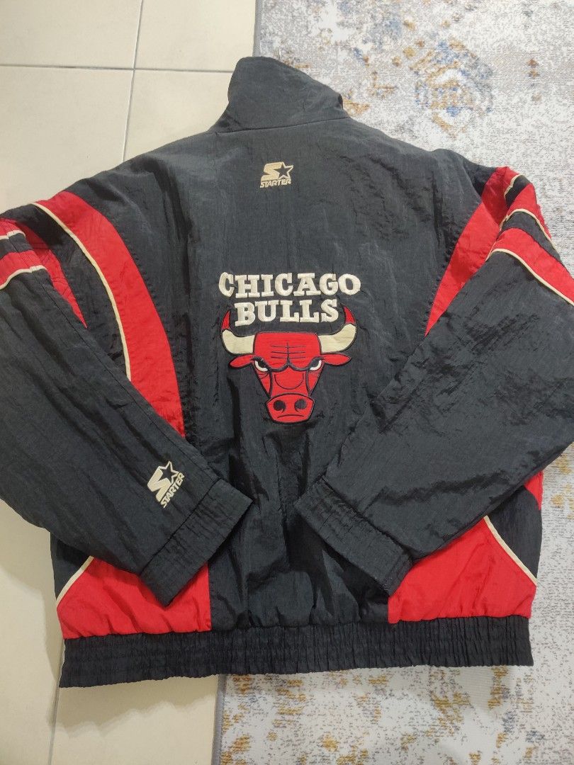 CHICAGO BULL STARTER, Men's Fashion, Tops & Sets, Hoodies on Carousell