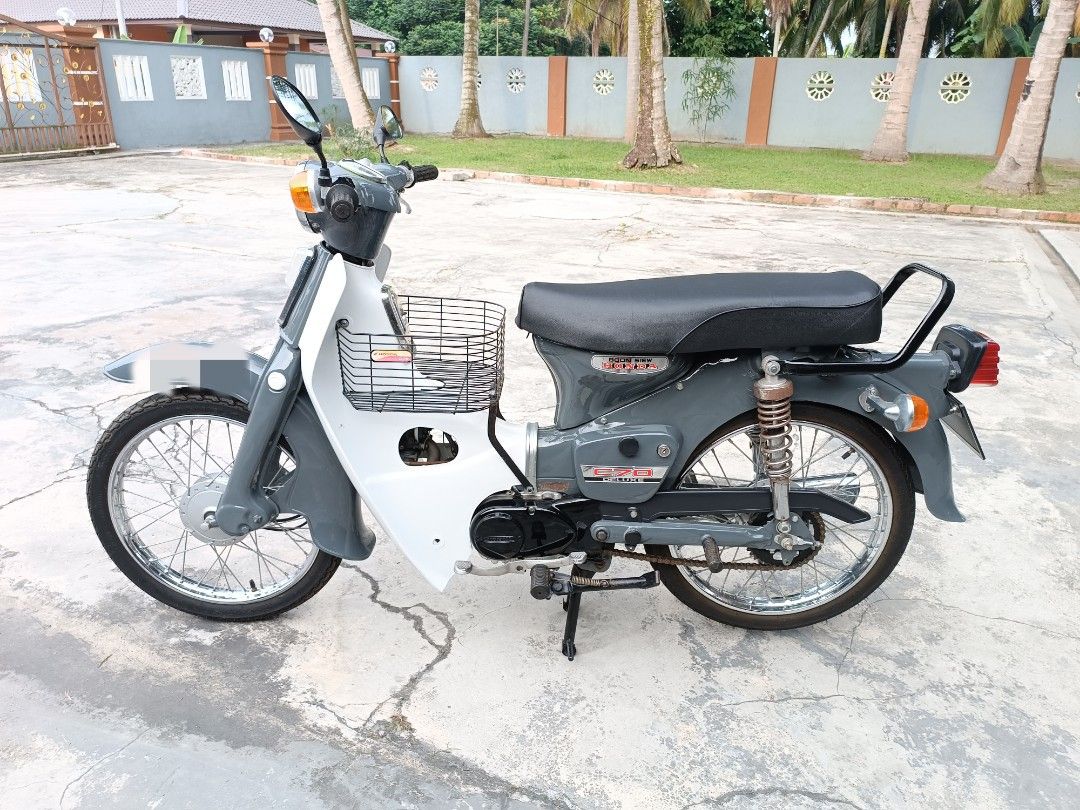 Honda bulat C70 1972 vintage motorcycle, Motorbikes on Carousell