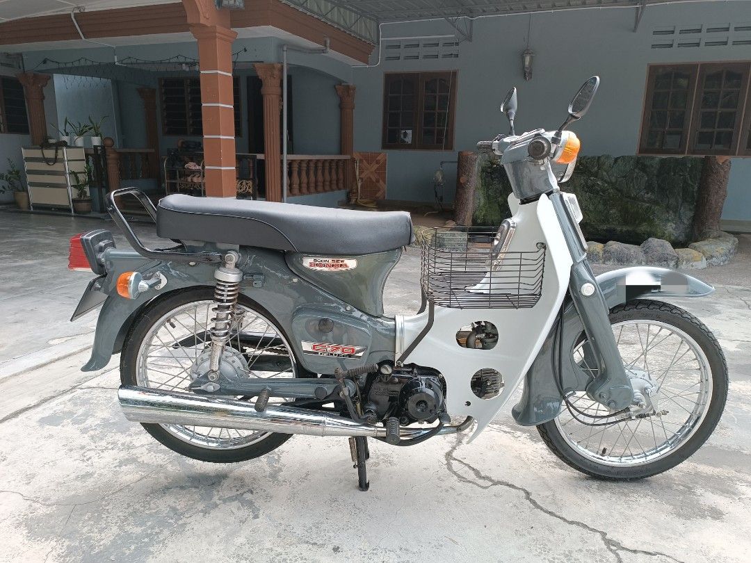 Honda bulat C70 1972 vintage motorcycle, Motorbikes on Carousell