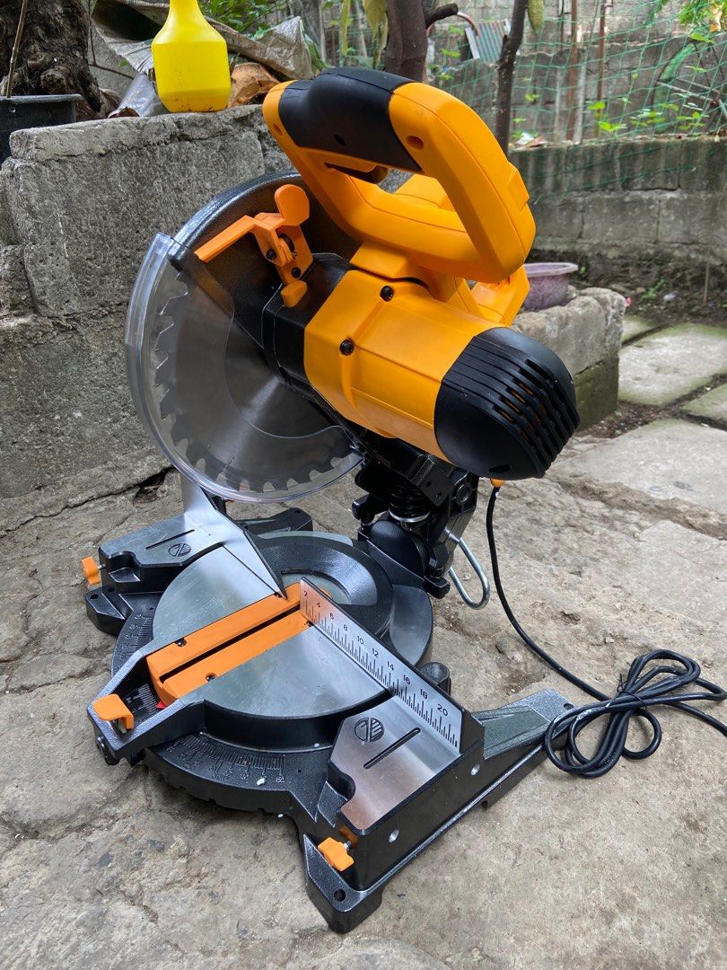 Ingco Mitre Saw, Commercial & Industrial, Construction Tools ... Ingco Mitre Saw, Commercial & Industrial, Construction Tools ...
