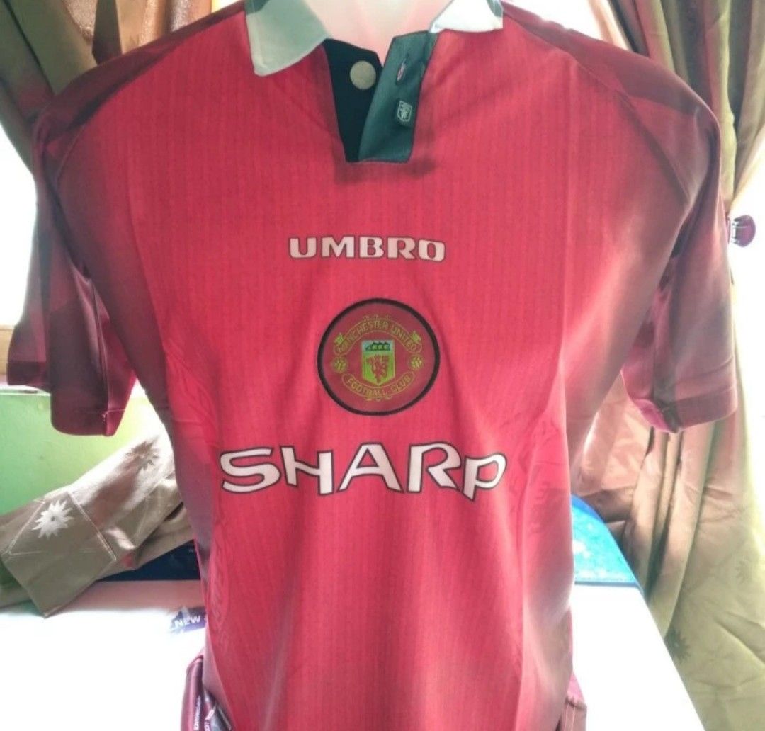 Jersey Manchester united 1996 cobra vintage retro, Fesyen Pria, Pakaian ...