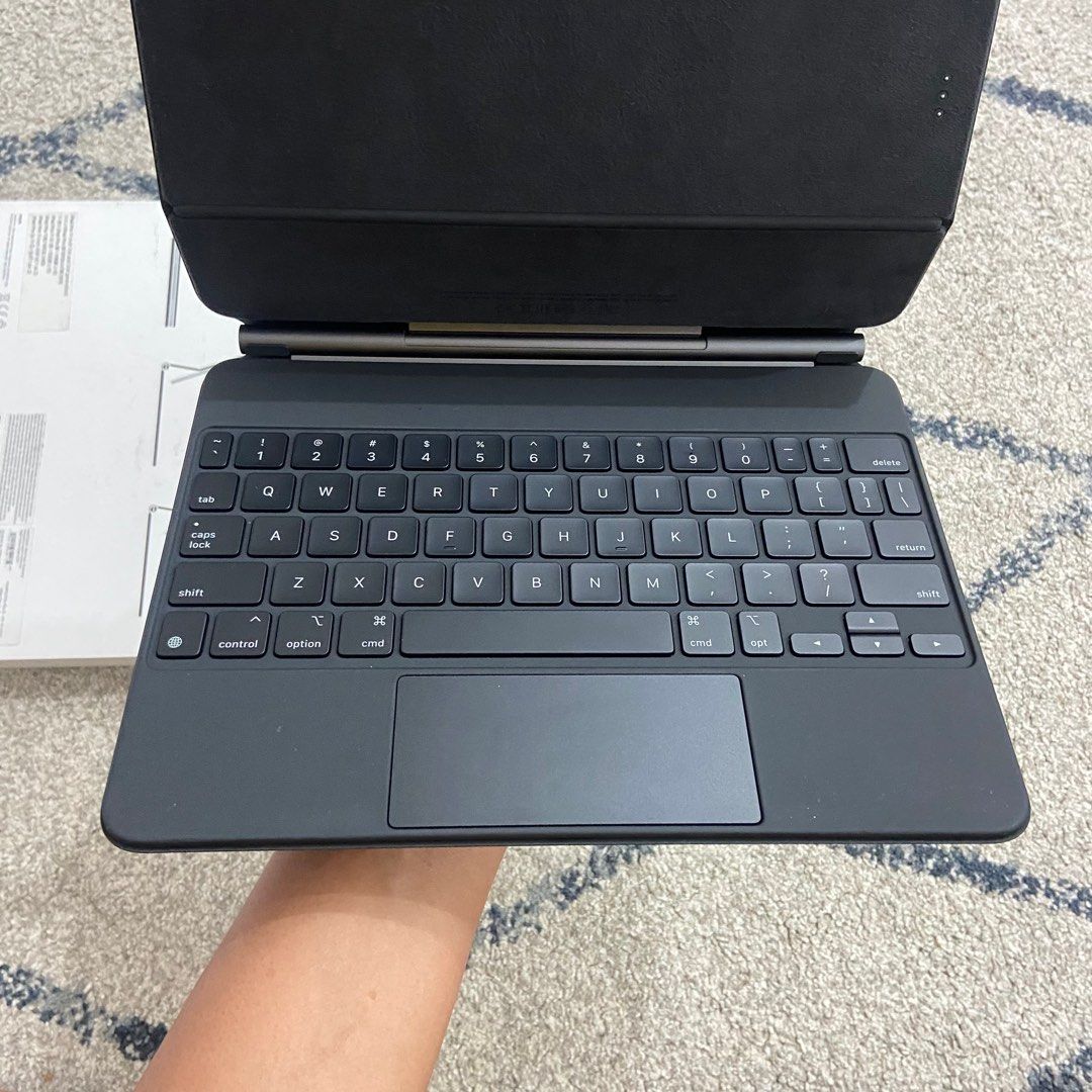 magic keyboard 11 inch mulus garansi ON februari 2025 ipad pro m2 m1 ...