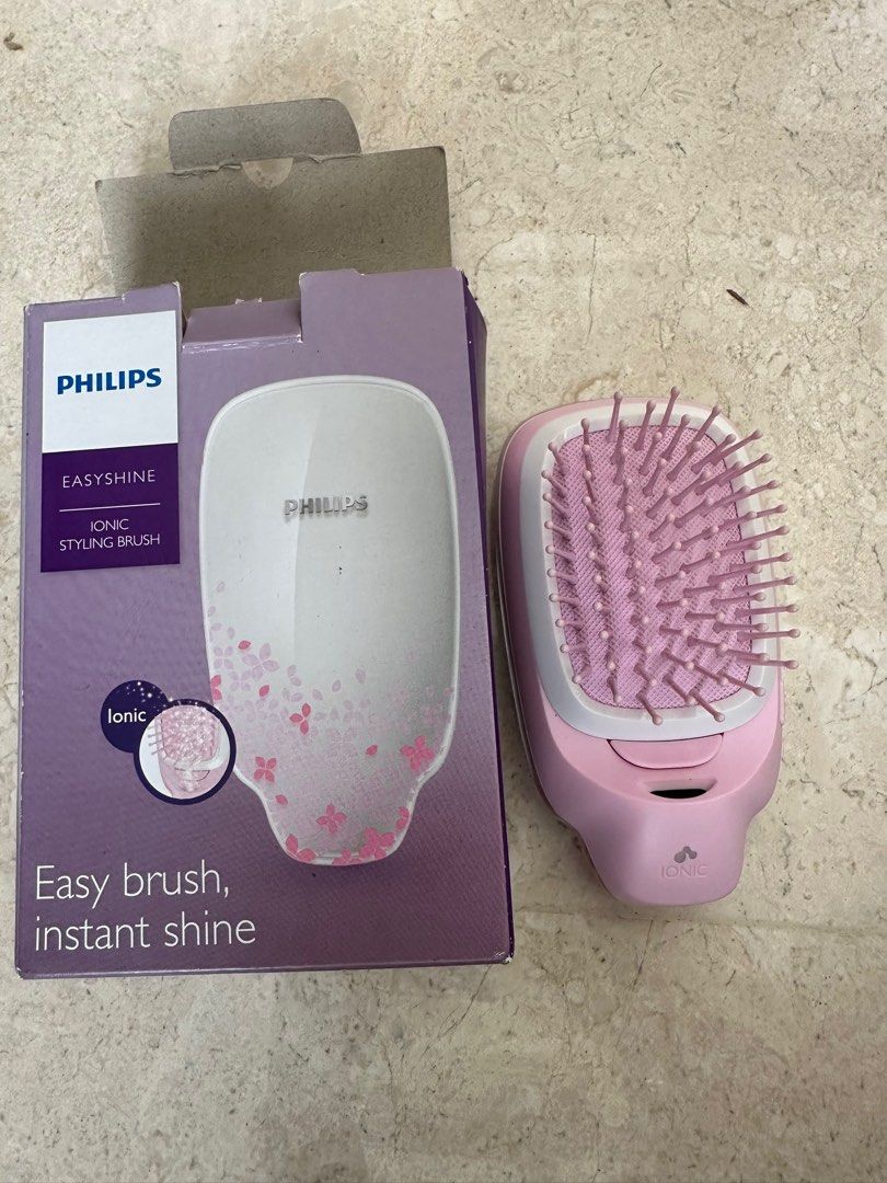 Philips ionic styling brush, Beauty & Personal Care, Hair Products on ...