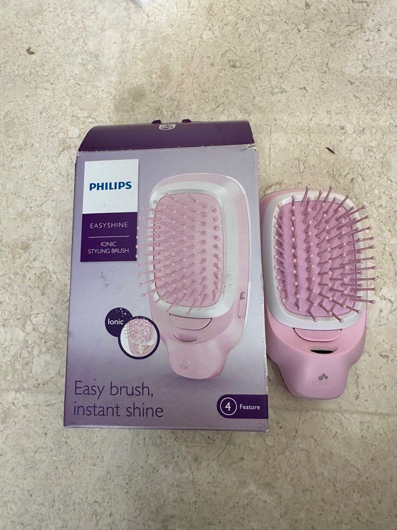 Philips ionic styling brush, Beauty & Personal Care, Hair Products on ...
