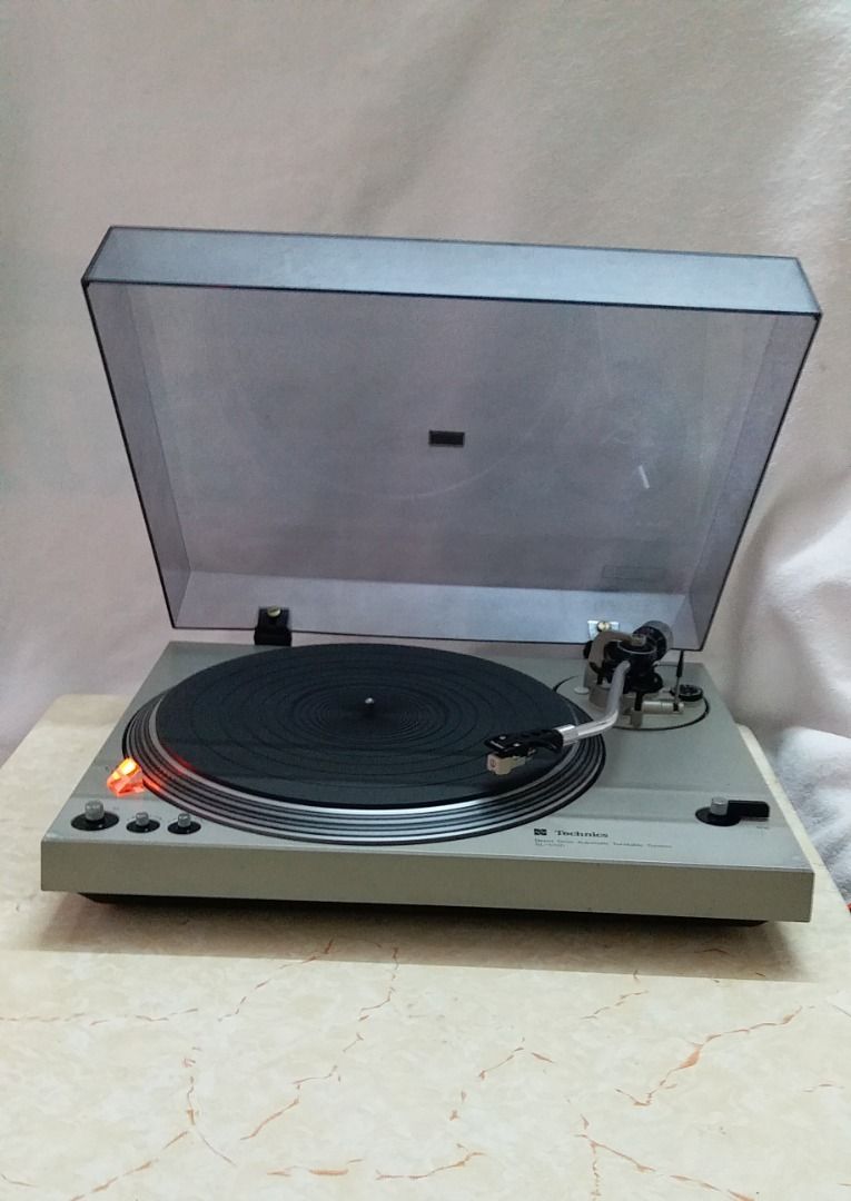 Technics SL-1700 直驅LP唱盤 Direct Drive Turntable, 音響器材, 其他音響配件及設備 - Carousell