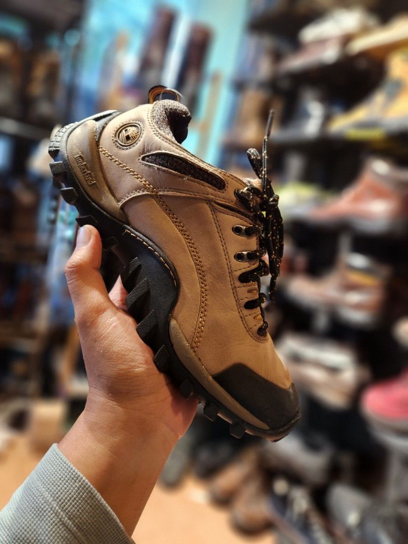 TIMBERLAND LOW TREKKER MOTION EFFICIENCY SYSTEM, Fesyen Pria, Sepatu ...