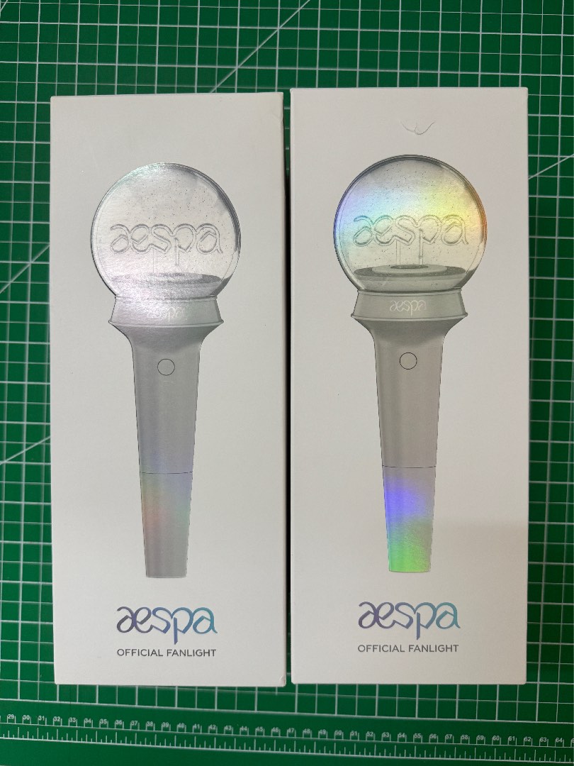aespa light stick, 興趣及遊戲, 收藏品及紀念品, 韓流 - Carousell