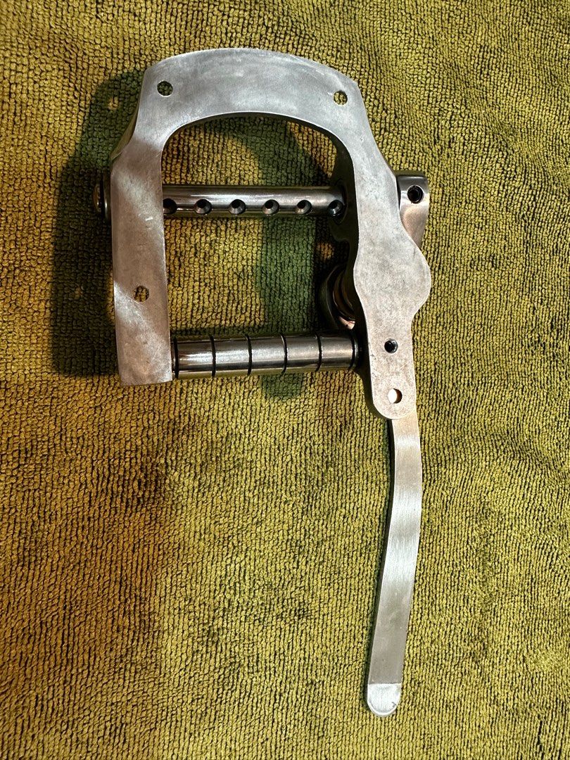 Bigsby B5 bridge with Vibramate & Callaham parts, Hobbies & Toys, Music ...