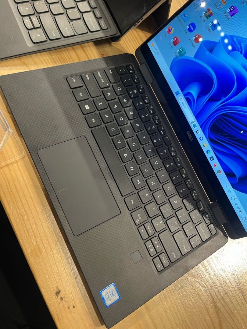 Dell XPS P71G Black i7-7th gen 16/512 ( DISPLAY UNIT + TOUCHSCREEN ...