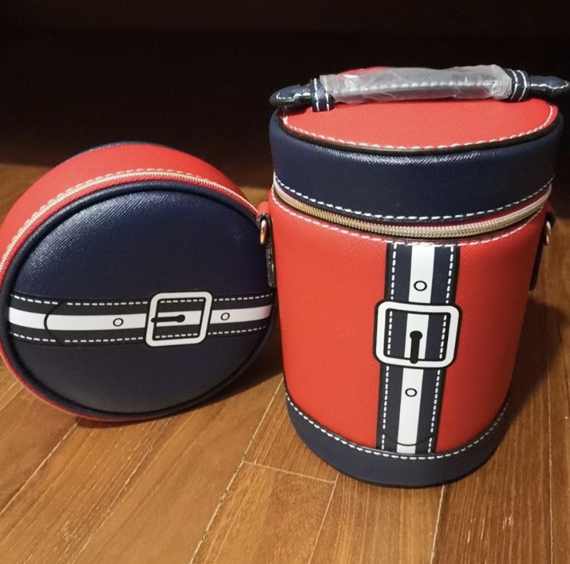 estee lauder cosmetic pouch + limited edition sling bag, Women's ...