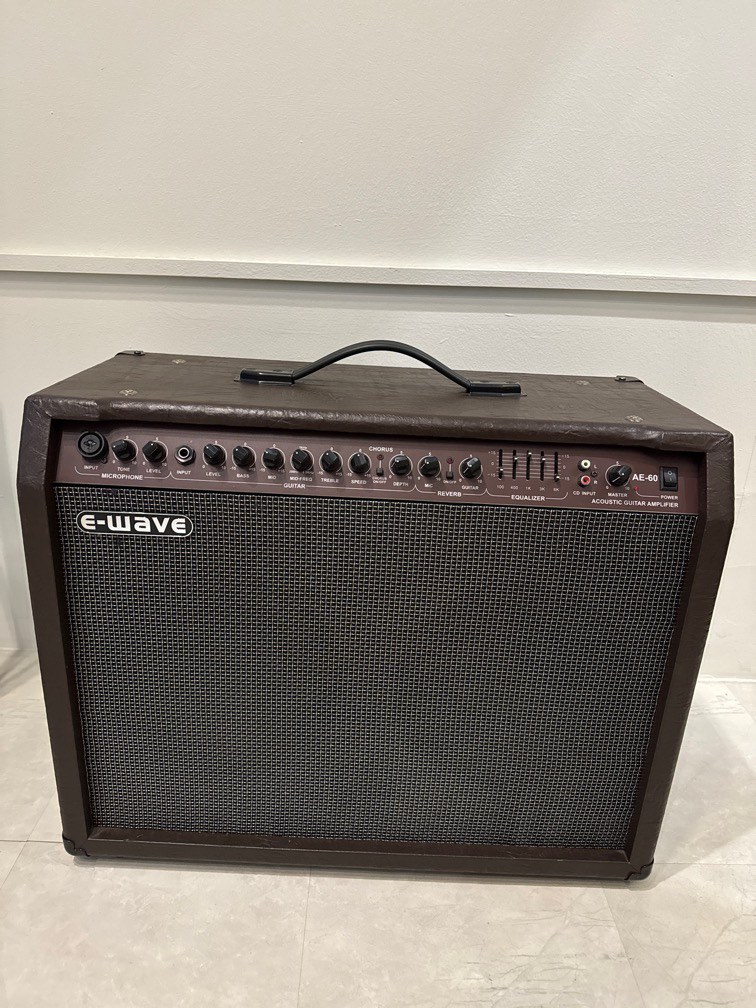 Ewave Acoustic Guitar Amplifier 60 watts, Hobbies & Toys, Music & Media ...