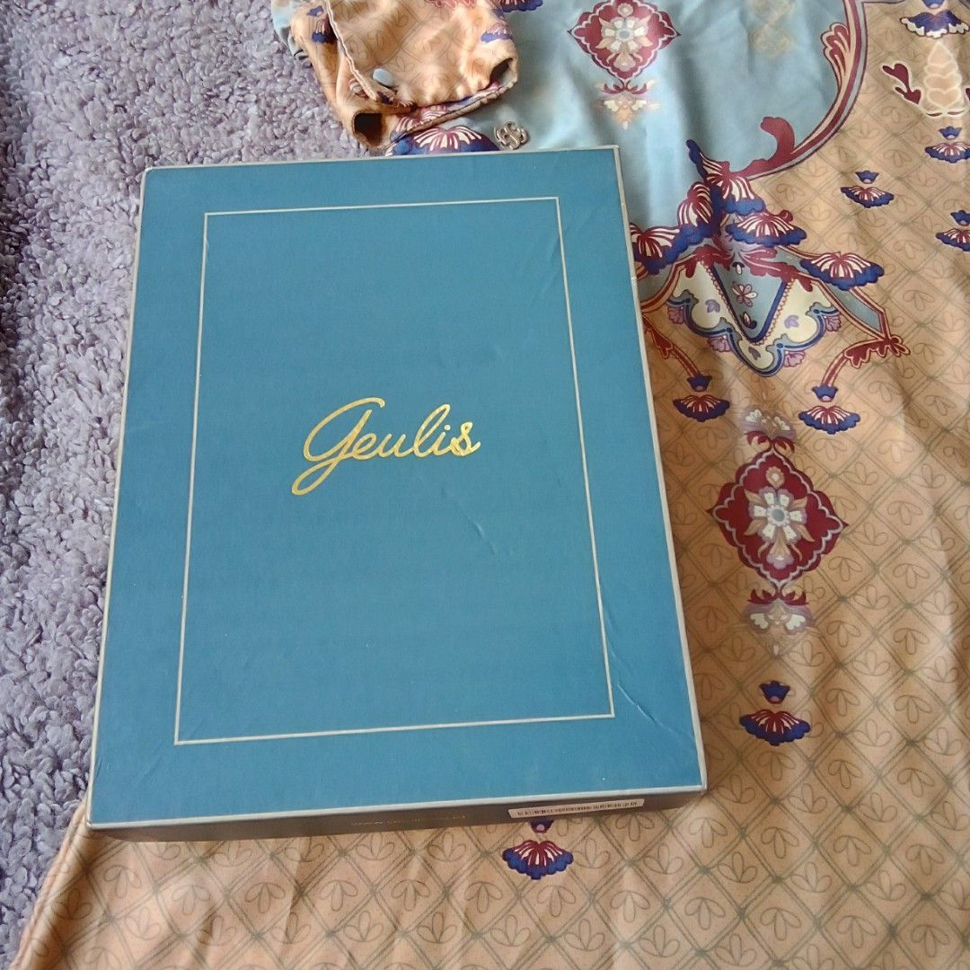 Geulis Raya Series Limited Edition Dress, Fesyen Wanita, Pakaian Wanita ...