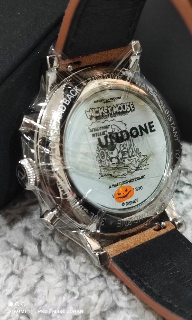 Johan UNDONE Disney Themed Mickey Steamboat Willie Limited Edition ...