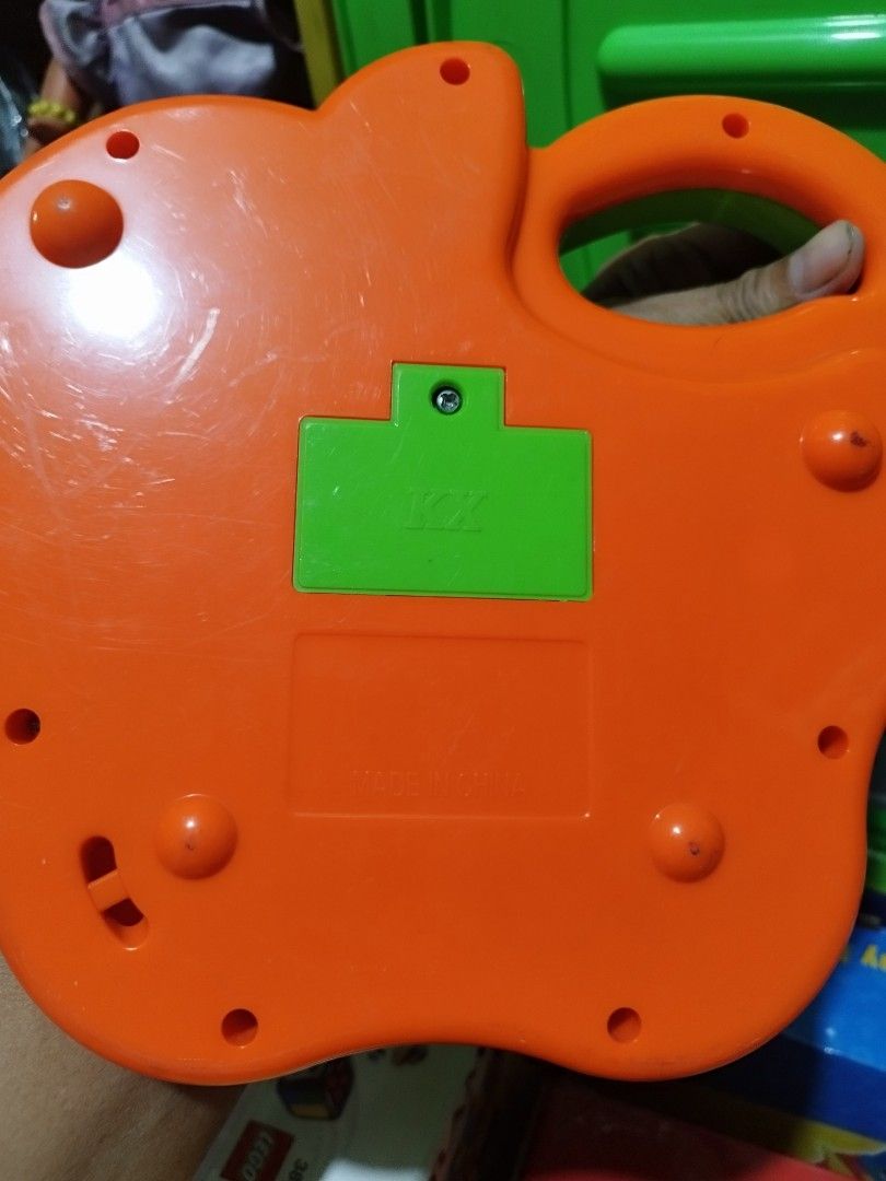 Little smart VTech alphabet ABC sound's music letter pad toy, Hobbies ...