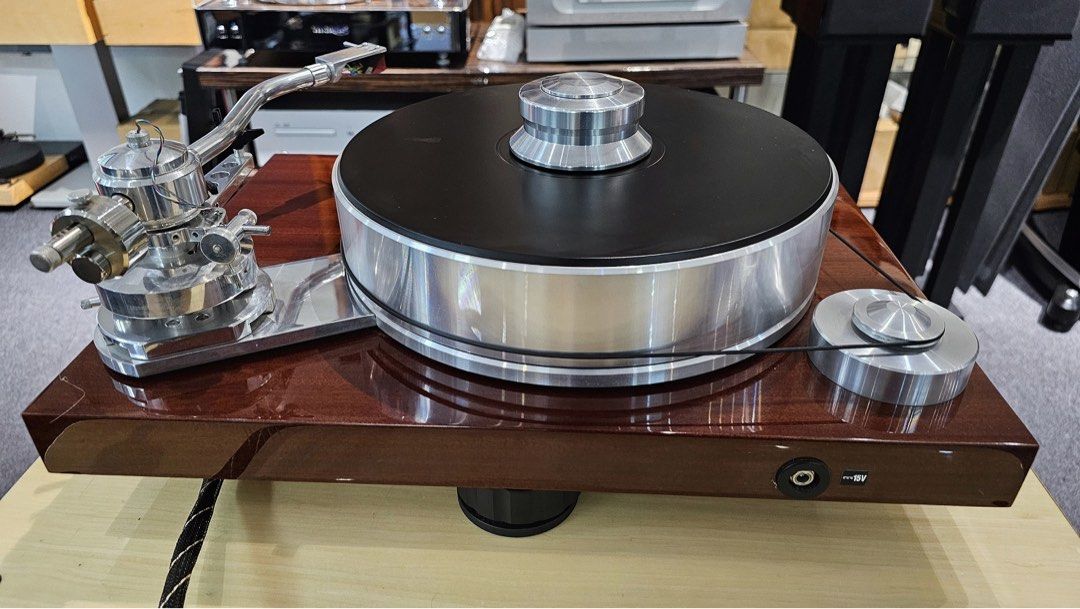 Project Signature 10 Turntable and Tonearm, Audio, Other Audio ...