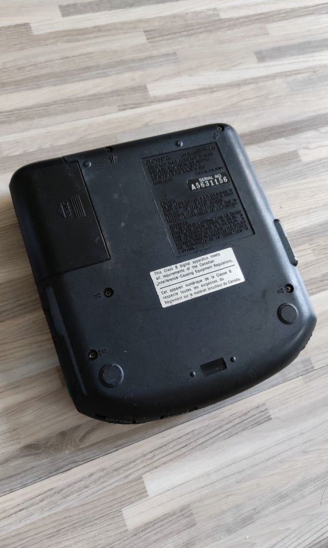 Sony CD Discman D-141 Portable Audio Music Player Vintage Retro Walkman ...