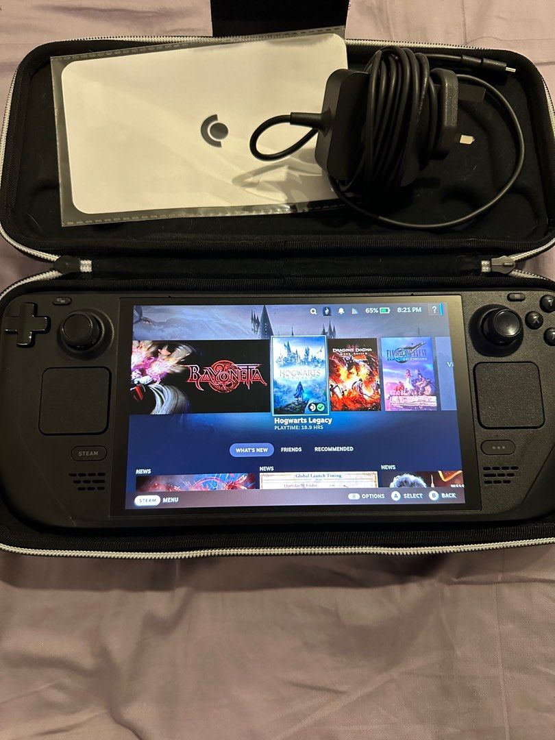 Steamdeck OLED 1TB, Video Gaming, Video Game Consoles, Others on Carousell