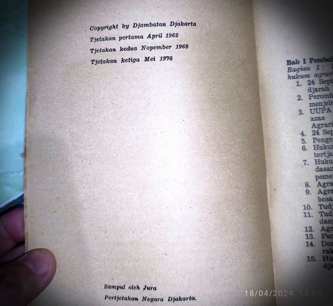 Buku Lama Sejarah UU Pokok AGRARIA 1968, Buku & Alat Tulis, Buku di Carousell