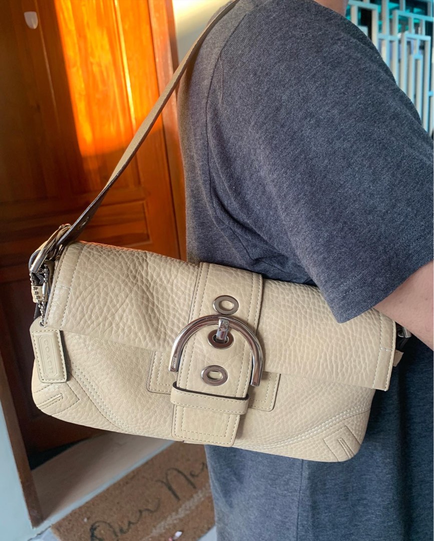 Coach Soho Medium Flap, Luxury, Bags & Wallets on Carousell