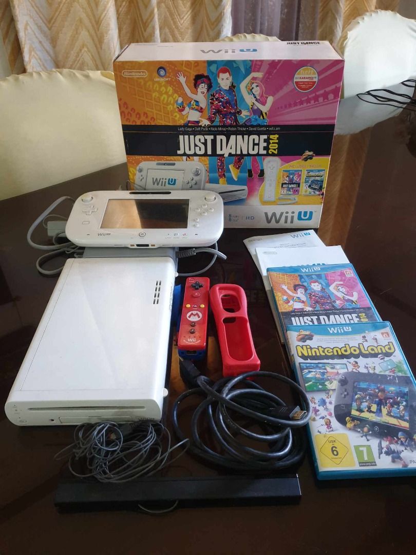 Complete Nintendo Wii U console, in box, with 2 games, Video Gaming, Video Game Consoles ...