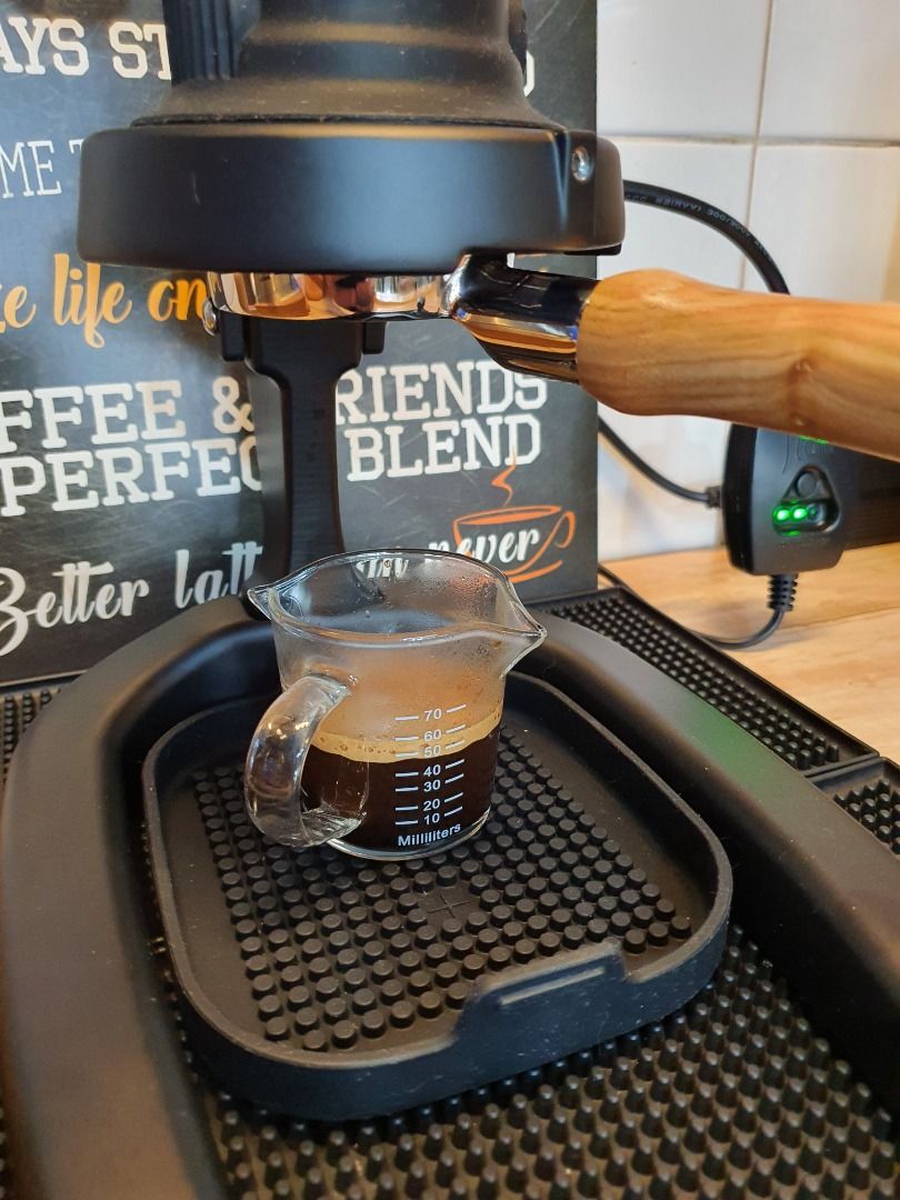 Flair 58 hand-pull lever portable espresso machine version October 2021 ...