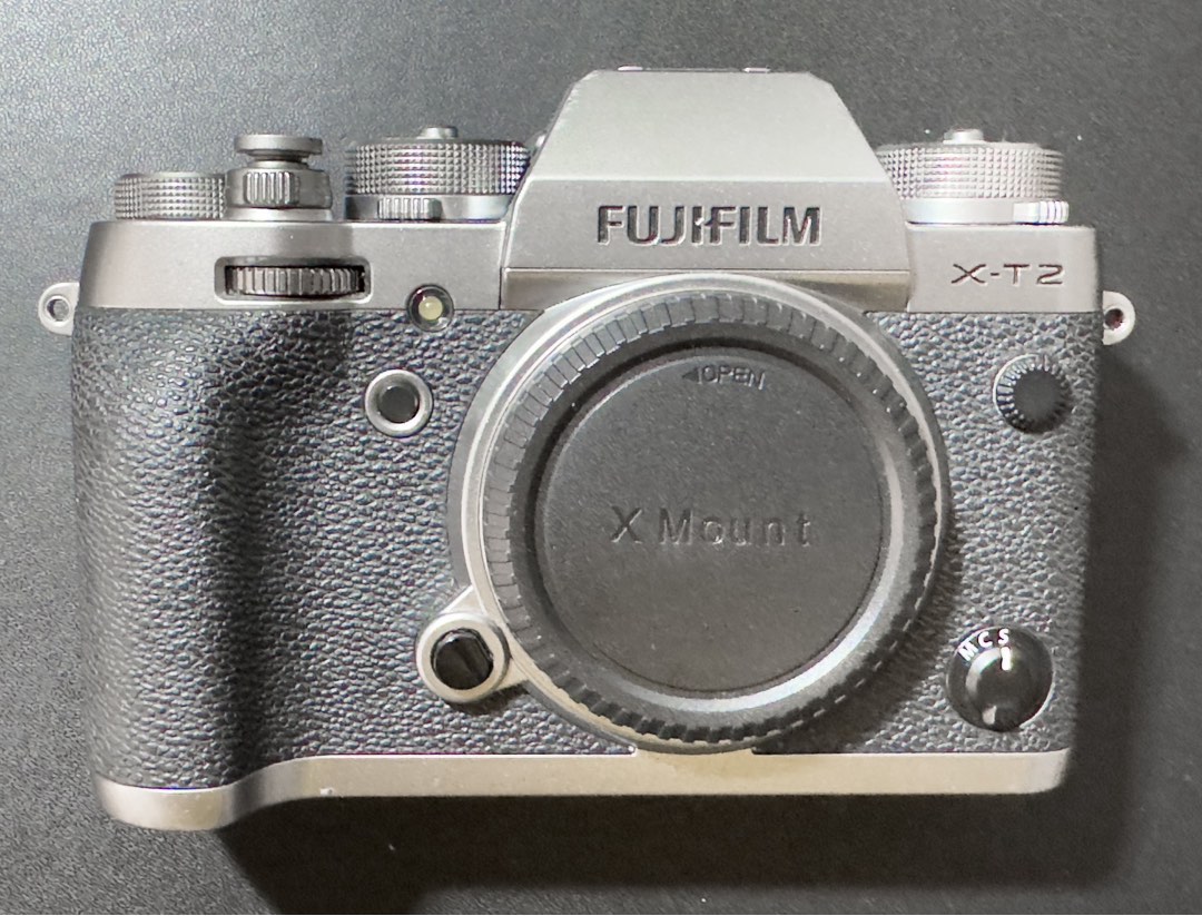 Fujifilm XT2 Silver Edition Camera Body, Photography, Cameras on Carousell