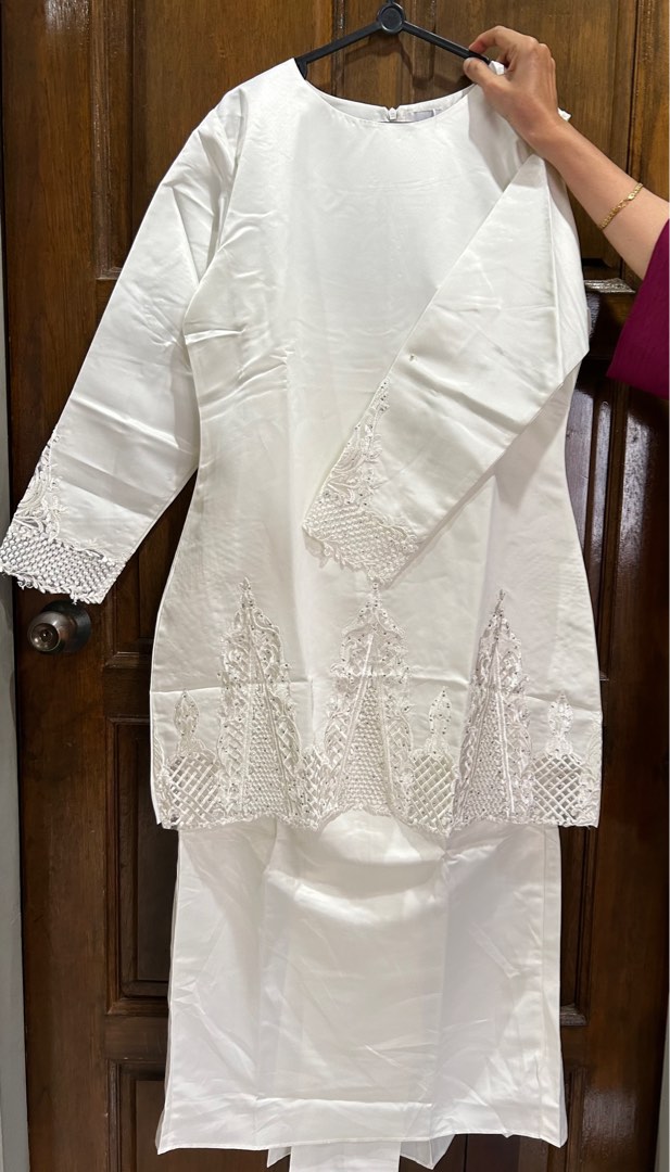 Brand new Nikah Jakel exclusive, Women's Fashion, Muslimah Fashion ...