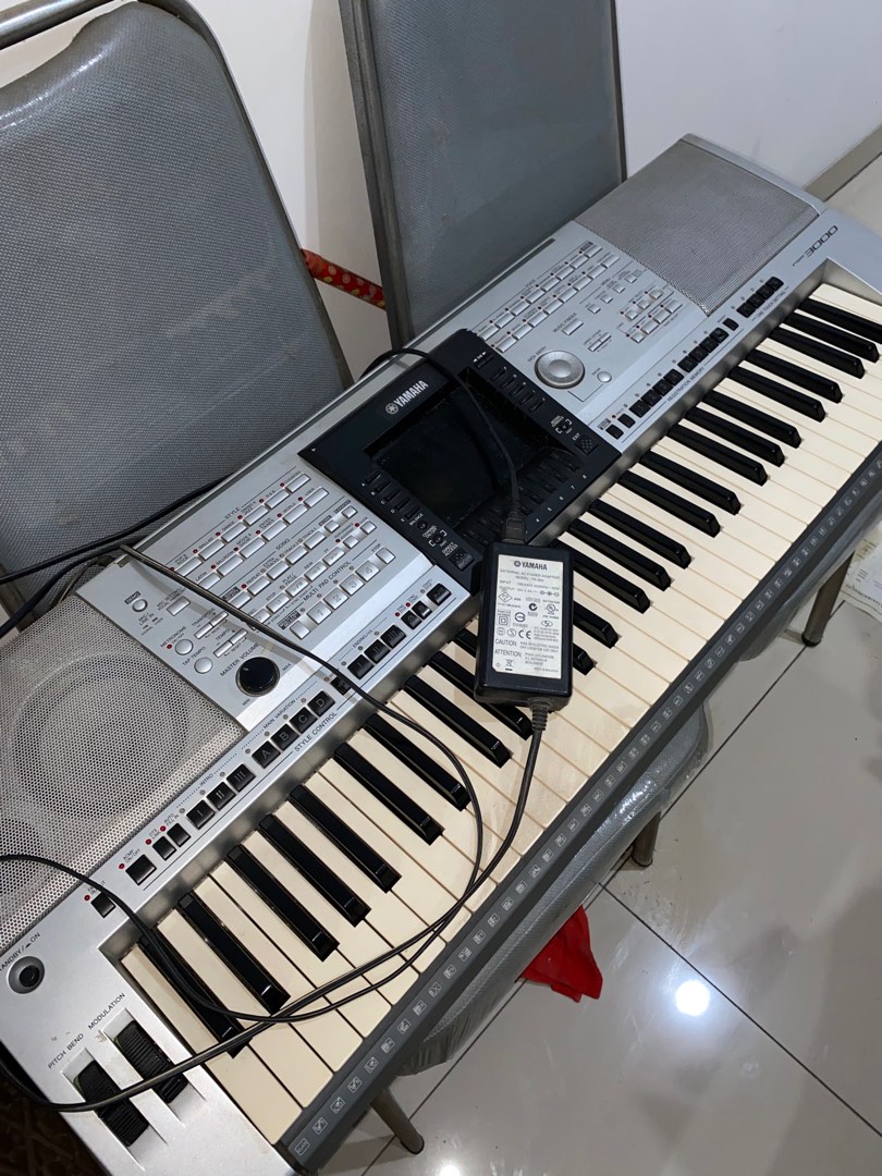 Keyboard Yamaha PSR 3.000, Musik & Media, Alat di Carousell