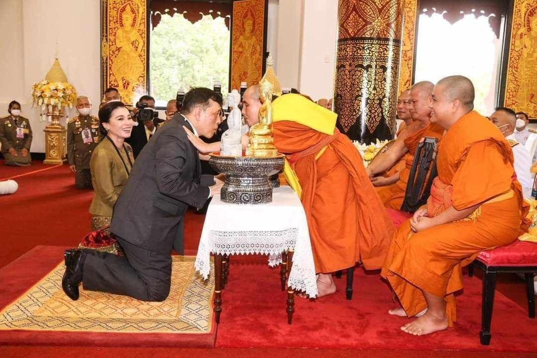 Kruba Boonchum Wat Doi Wiang Kaew Phra Guan Yim Roon Lek, Hobbies ...
